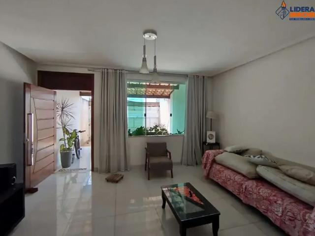Casa / Sobrado para Venda em Feira de Santana/BA Mangabeira 3 Quartos