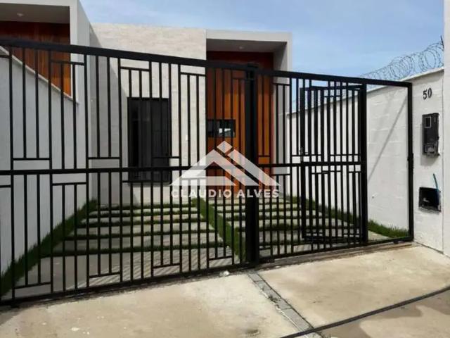 Casa / Sobrado para Venda em Feira de Santana/BA Mangabeira 3 Quartos