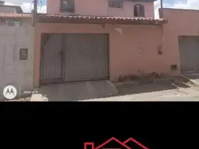 Casa / Sobrado para Venda em Feira de Santana/BA Mangabeira 3 Quartos