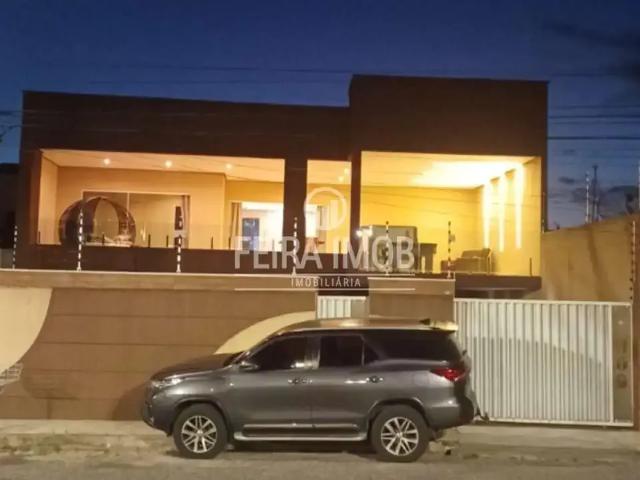 Casa / Sobrado para Venda em Feira de Santana/BA Muchila 4 Quartos