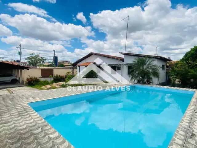 Casa / Sobrado para Venda em Feira de Santana/BA Muchila 4 Quartos