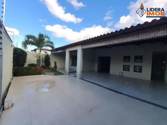 Casa / Sobrado para Venda em Feira de Santana/BA Muchila 4 Quartos