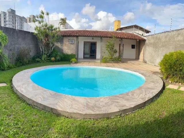 Casa / Sobrado para Venda em Feira de Santana/BA Muchila 3 Quartos