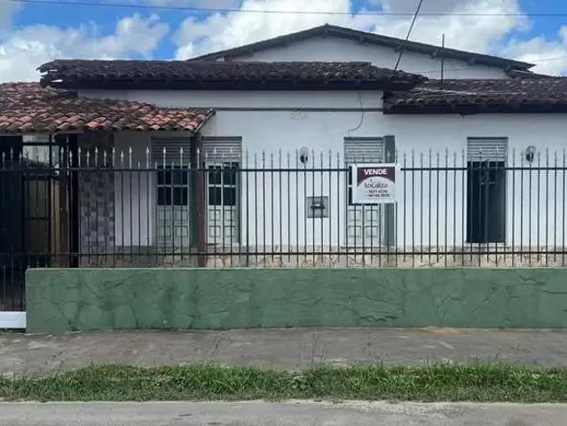 Casa / Sobrado para Venda em Feira de Santana/BA Santa Mônica 3 Quartos