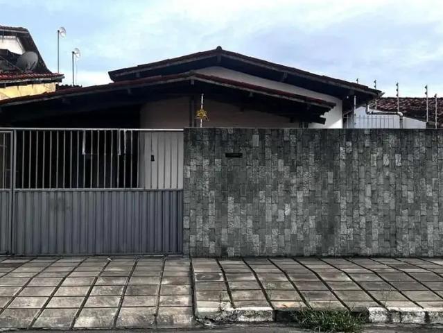 Casa / Sobrado para Venda em Feira de Santana/BA Santa Mônica 3 Quartos
