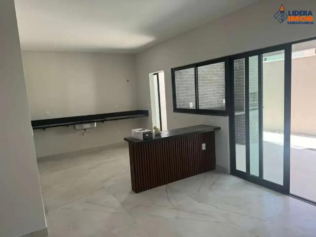 Casa / Sobrado para Venda em Feira de Santana/BA Sim 4 Quartos