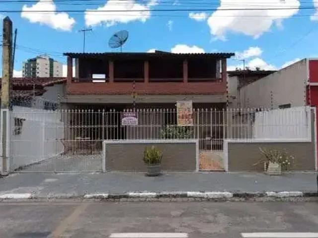 Casa / Sobrado para Venda em Feira de Santana/BA Ponto Central 5 Quartos