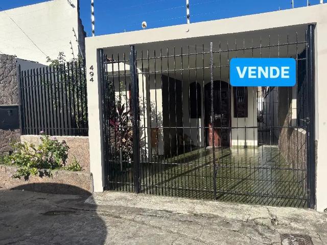 Casa / Sobrado para Venda em Feira de Santana/BA Ponto Central 3 Quartos