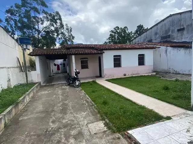 Casa / Sobrado para Venda em Feira de Santana/BA Pampalona 3 Quartos