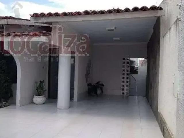 Casa / Sobrado para Venda em Feira de Santana/BA Parque Getúlio Vargas 3 Quartos