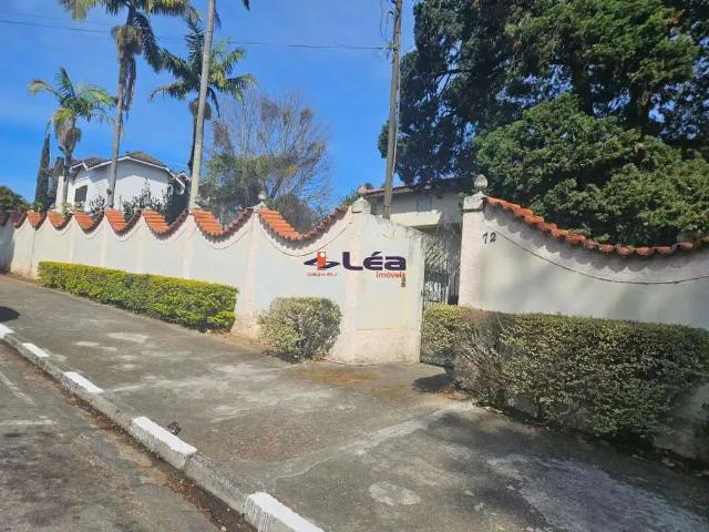 Casa / Sobrado para Venda em Ferraz de Vasconcelos/SP Vila Romanópolis 3 Quartos