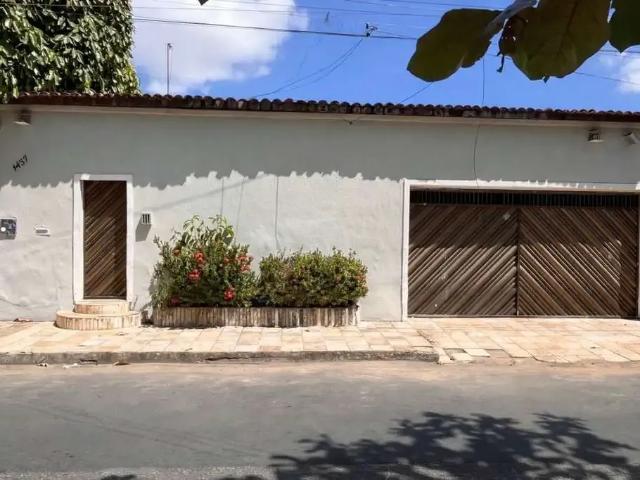 Casa / Sobrado para Venda em Fortaleza/CE Vila Velha 3 Quartos