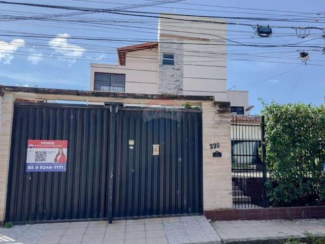 Casa / Sobrado para Venda em Fortaleza/CE Amadeu Furtado 4 Quartos