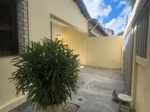 Casa / Sobrado para Venda em Fortaleza/CE Amadeu Furtado 3 Quartos