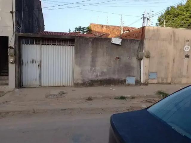 Casa / Sobrado para Venda em Fortaleza/CE Aracapé 2 Quartos