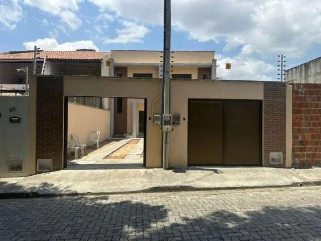 Casa / Sobrado para Venda em Fortaleza/CE Aracapé 3 Quartos