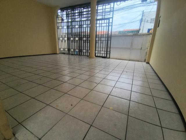 Casa / Sobrado para Venda em Fortaleza/CE Benfica 5 Quartos