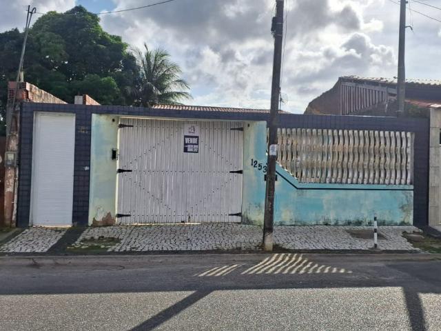 Casa / Sobrado para Venda em Fortaleza/CE Bela Vista 4 Quartos
