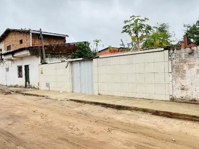 Casa / Sobrado para Venda em Fortaleza/CE Bom Jardim 2 Quartos
