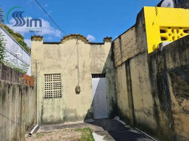Casa / Sobrado para Venda em Fortaleza/CE Centro 2 Quartos