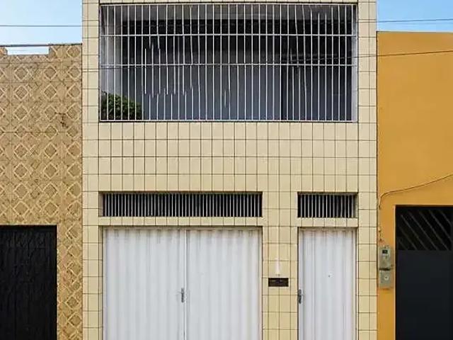 Casa / Sobrado para Venda em Fortaleza/CE Centro 4 Quartos