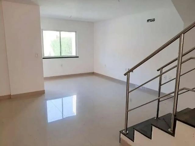 Casa / Sobrado para Venda em Fortaleza/CE Cidade dos Funcionários 4 Quartos