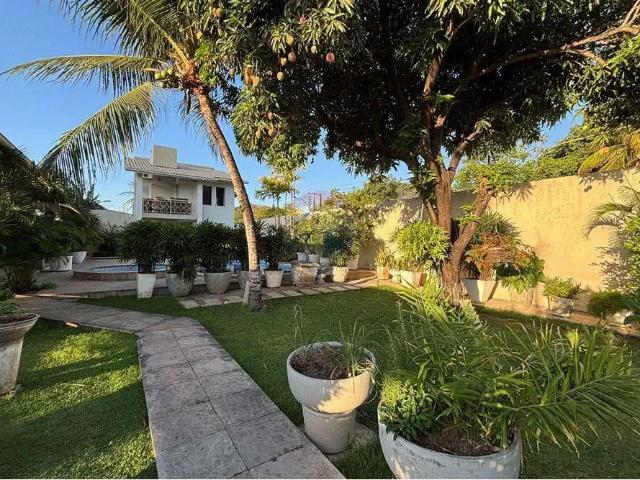 Casa / Sobrado para Venda em Fortaleza/CE Cidade dos Funcionários 5 Quartos