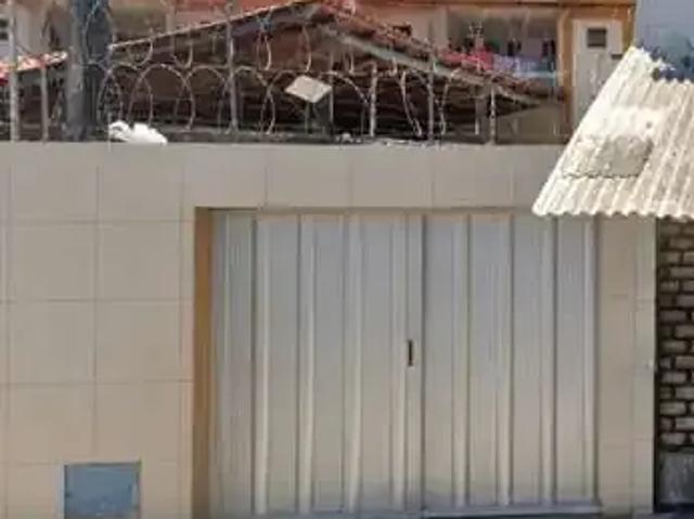 Casa / Sobrado para Venda em Fortaleza/CE Cidade dos Funcionários 2 Quartos