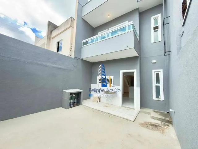Casa / Sobrado para Venda em Fortaleza/CE Coaçu 3 Quartos