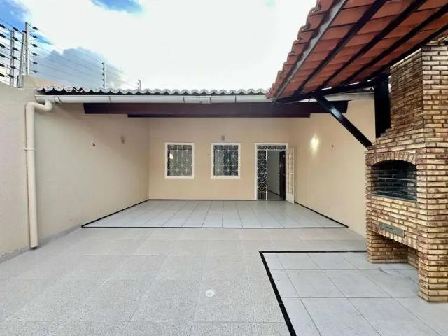 Casa / Sobrado para Venda em Fortaleza/CE Engenheiro Luciano Cavalcante 4 Quartos
