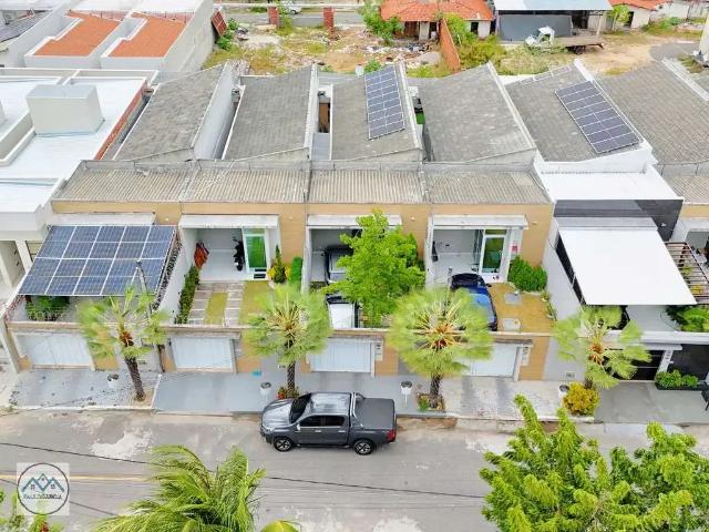 Casa / Sobrado para Venda em Fortaleza/CE Eusébio 3 Quartos