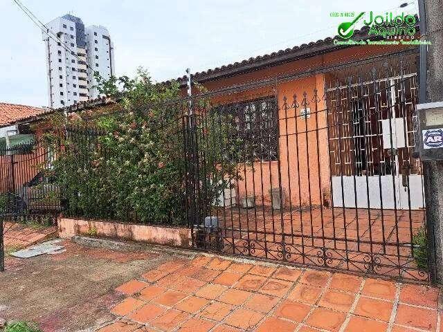 Casa / Sobrado para Venda em Fortaleza/CE Fátima 3 Quartos