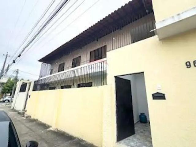 Casa / Sobrado para Venda em Fortaleza/CE Fátima 10 Quartos