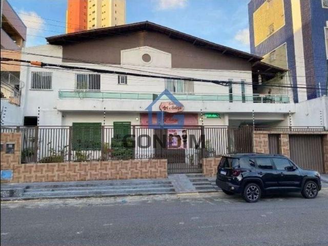 Casa / Sobrado para Venda em Fortaleza/CE Fátima 7 Quartos