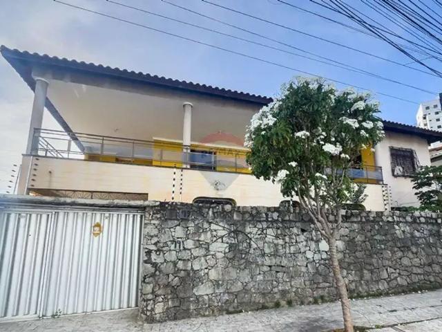 Casa / Sobrado para Venda em Fortaleza/CE Fátima 7 Quartos