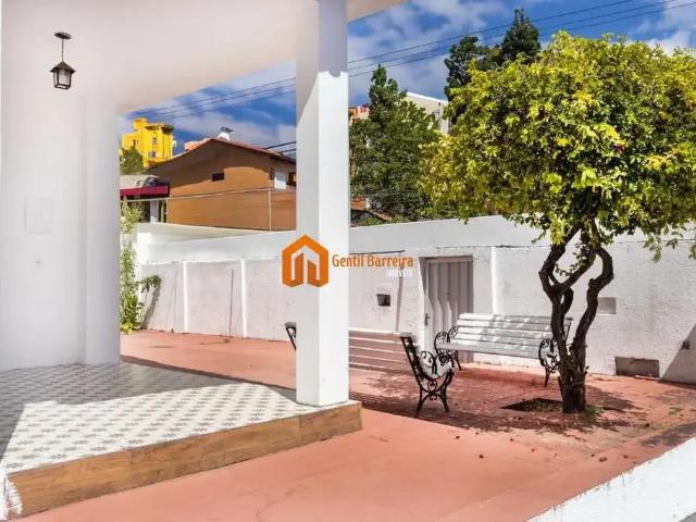 Casa / Sobrado para Venda em Fortaleza/CE Fátima 5 Quartos