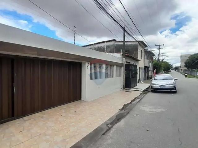 Casa / Sobrado para Venda em Fortaleza/CE Henrique Jorge 2 Quartos