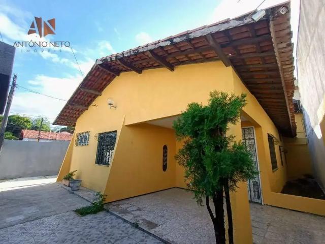 Casa / Sobrado para Venda em Fortaleza/CE Itaperi 4 Quartos
