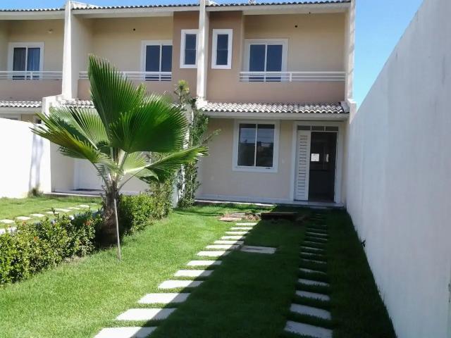 Casa / Sobrado para Venda em Fortaleza/CE Jangurussu 3 Quartos