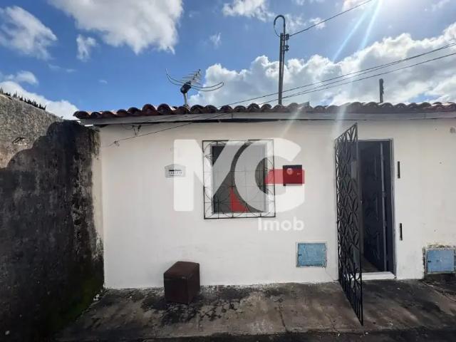 Casa / Sobrado para Venda em Fortaleza/CE Álvaro Weyne 2 Quartos