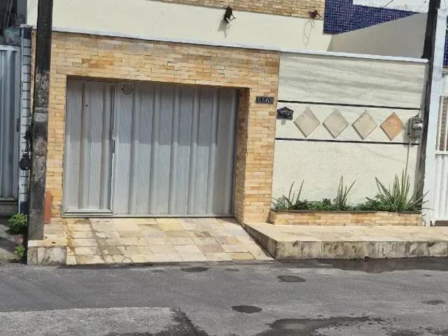 Casa / Sobrado para Venda em Fortaleza/CE Jardim América 3 Quartos