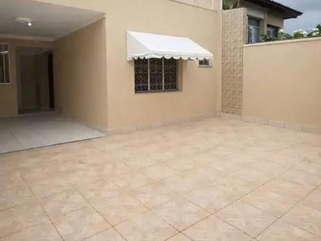 Casa / Sobrado para Venda em Fortaleza/CE Jardim das Oliveiras 5 Quartos