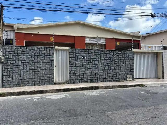 Casa / Sobrado para Venda em Fortaleza/CE Joaquim Távora 7 Quartos