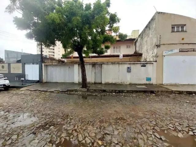 Casa / Sobrado para Venda em Fortaleza/CE Joaquim Távora 9 Quartos