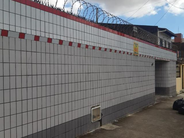 Casa / Sobrado para Venda em Fortaleza/CE Jóquei Clube 6 Quartos
