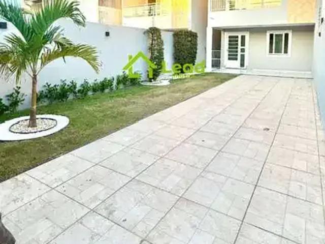 Casa / Sobrado para Venda em Fortaleza/CE Lagoa Redonda 4 Quartos