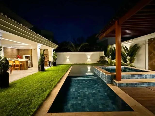 Casa / Sobrado para Venda em Fortaleza/CE Lagoa Redonda 4 Quartos