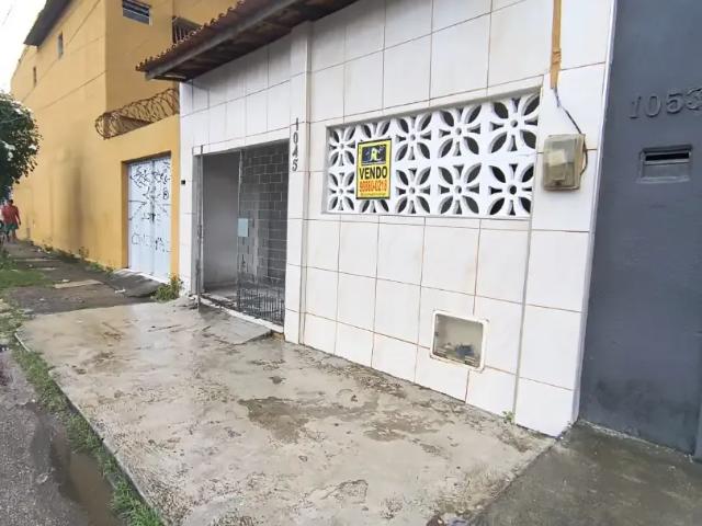 Casa / Sobrado para Venda em Fortaleza/CE Montese 2 Quartos