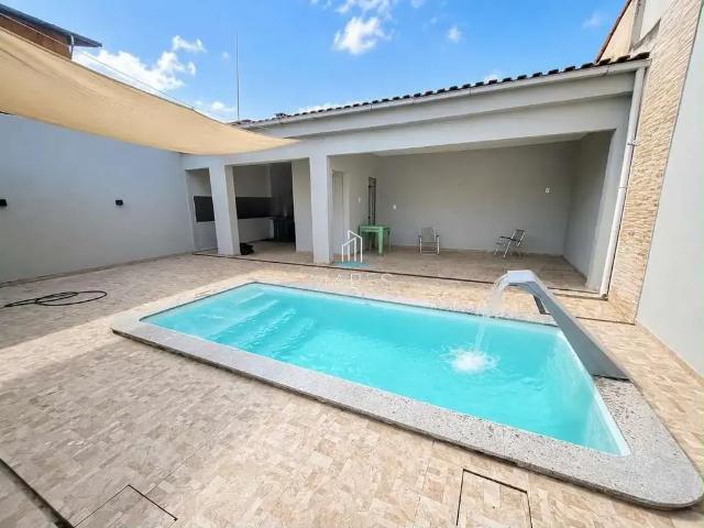 Casa / Sobrado para Venda em Fortaleza/CE Montese 3 Quartos