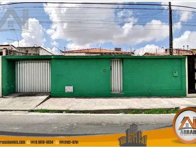 Casa / Sobrado para Venda em Fortaleza/CE Montese 4 Quartos